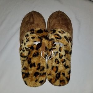Shoes | Womens Leopard Print Slippers | Poshmark